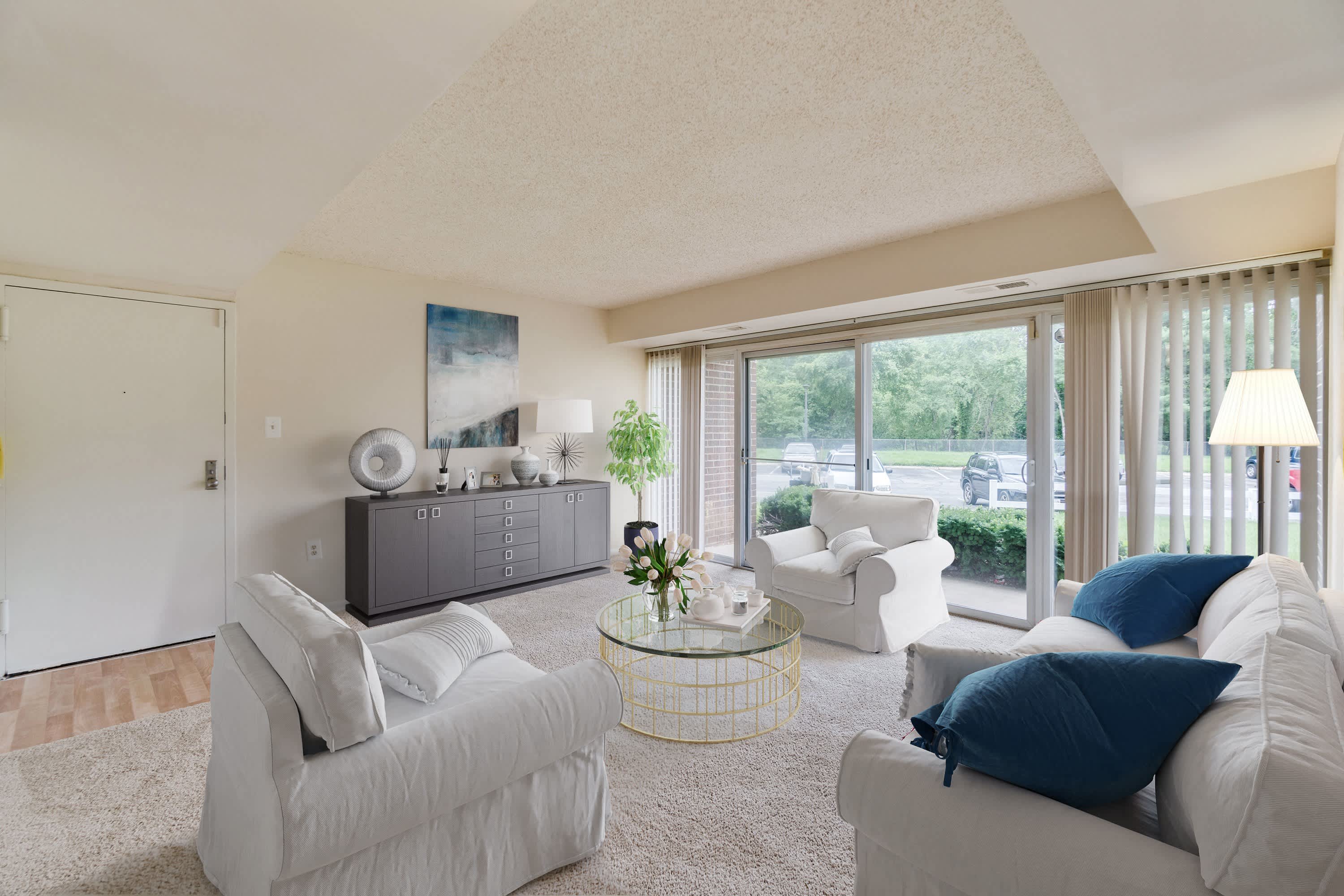 Fort Washington Apartments | River Pointe | Home