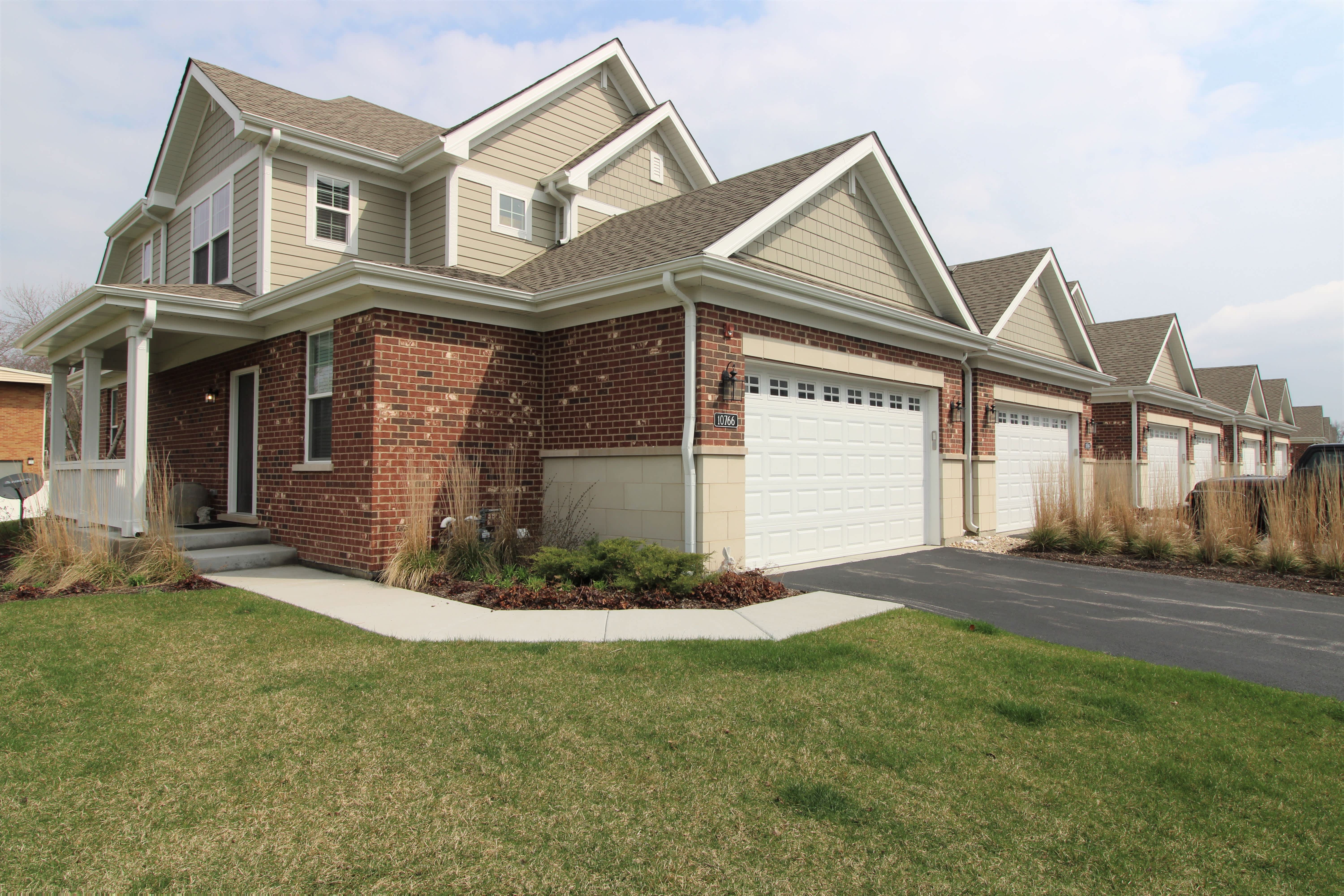 Photos and Video of HIGHPOINT Countryside Townhomes in Countryside, IL