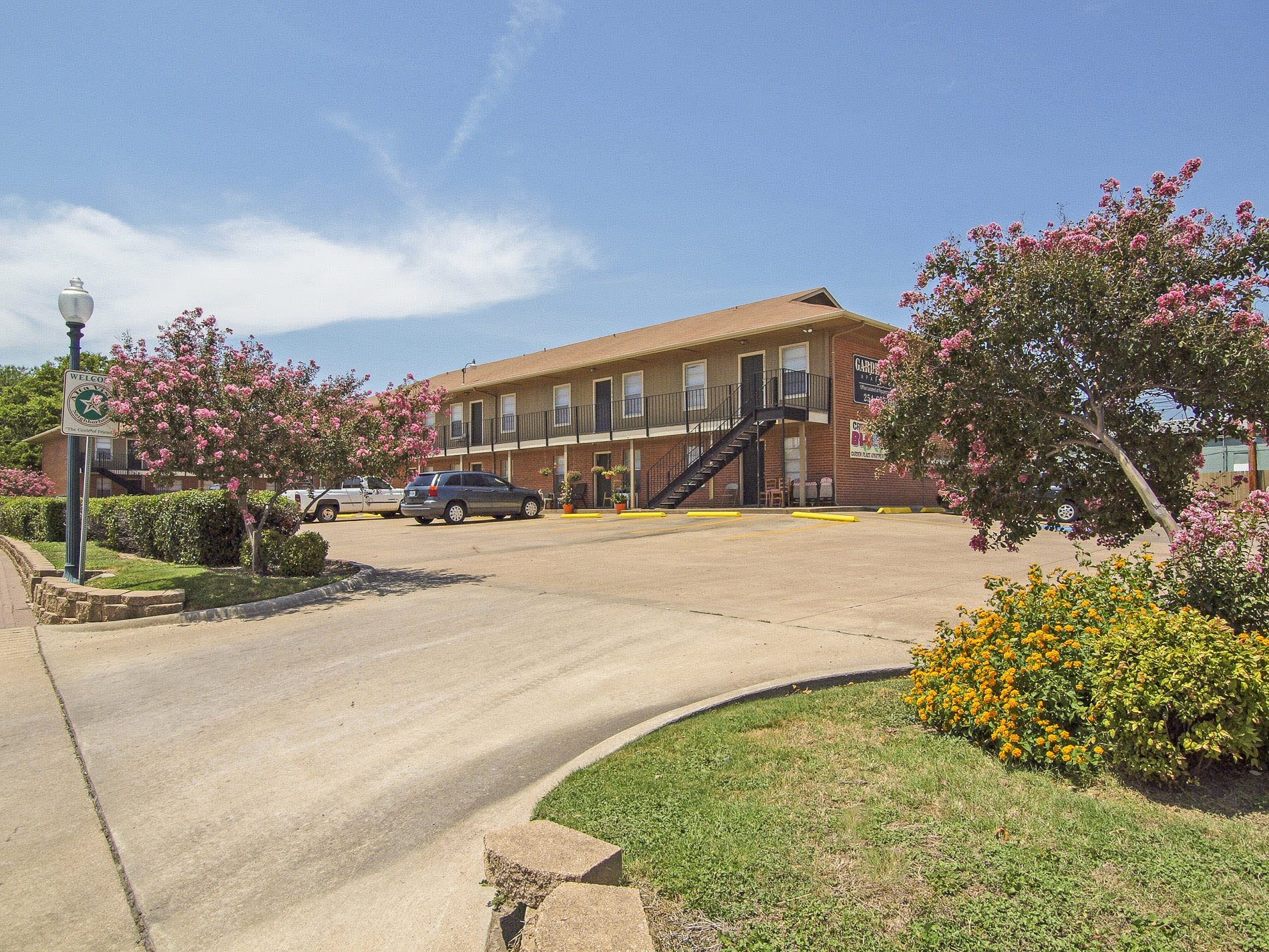 Garden Place | Apartment and Community Amenities