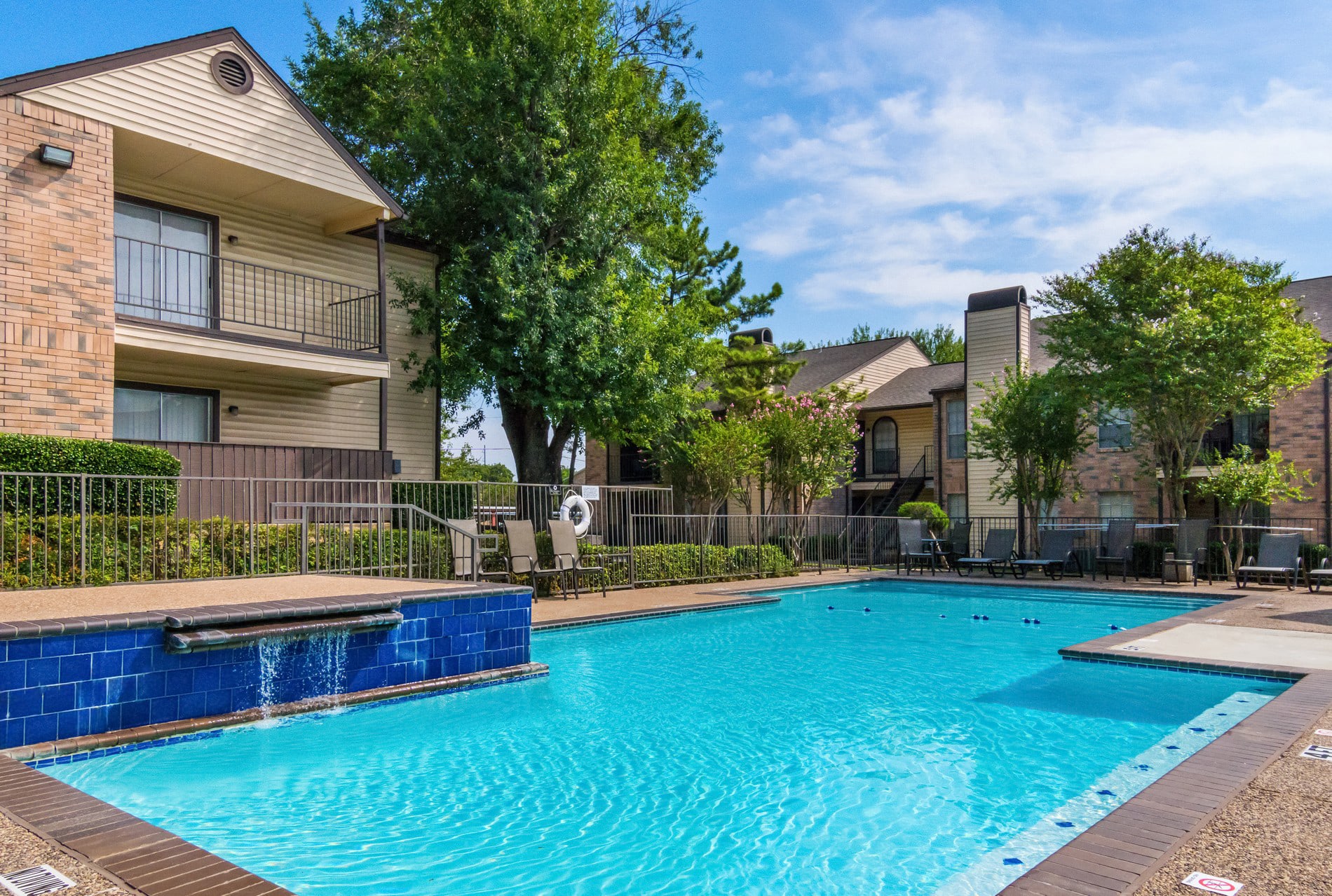 Mountain Ridge | Apartments in Dallas, TX