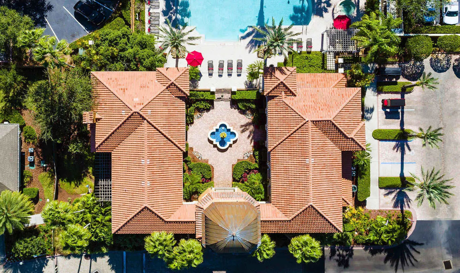 Magnolia Carillon | Luxury Apartments in St. Petersburg, FL