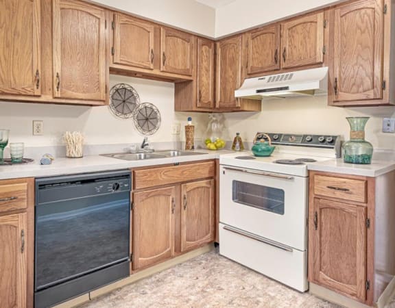 Merrillville Apartments | Whitcomb Terrace Apartment Homes for Rent in ...