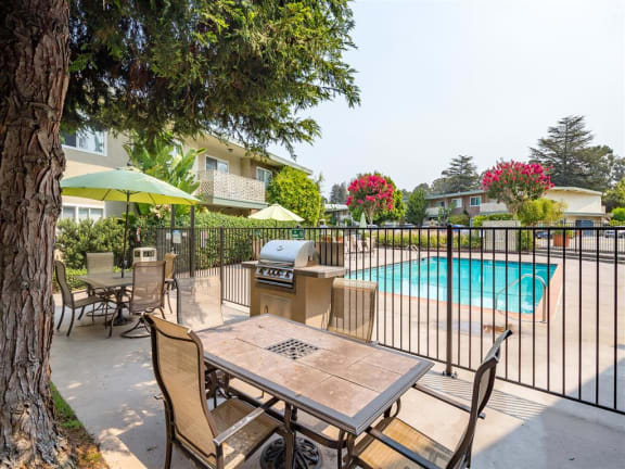 The Brook on Center | Apartments in Castro Valley, CA