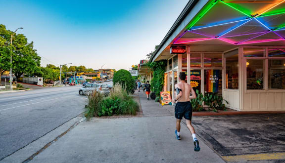 South Congress Apartments Austin | South Congress Square