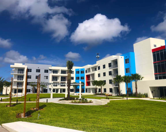 Icon One Daytona | Apartments in Daytona Beach, FL