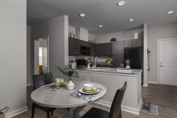 Sundale Flats | Apartments in Charlotte, NC