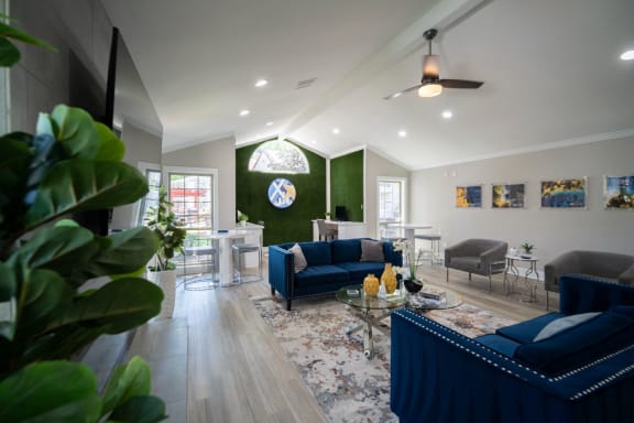 City Crossing | Apartments in Houston, TX