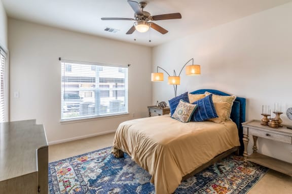 Luxury Apartments in Tech Ridge, Austin, TX | Creekside on Parmer Lane