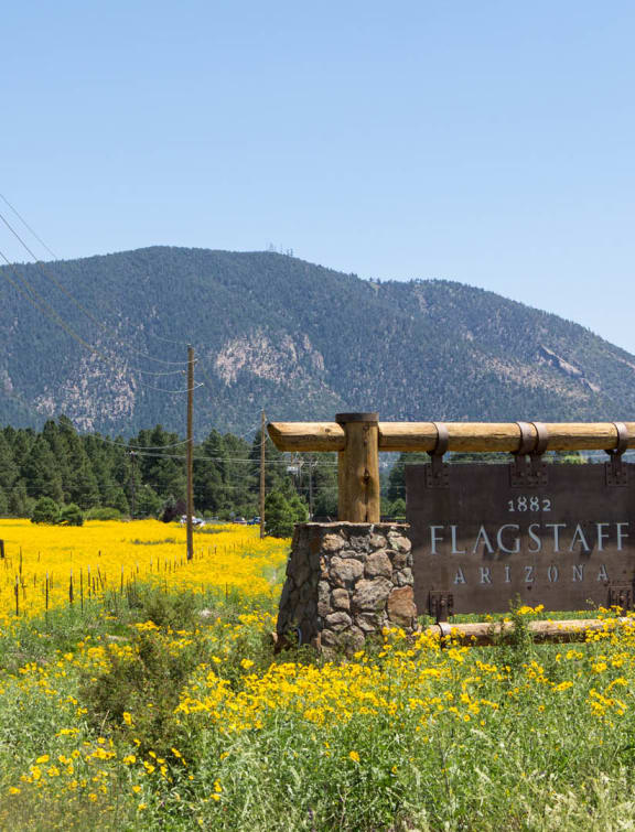 Flagstaff Apartments | Country Club Meadows Apartments