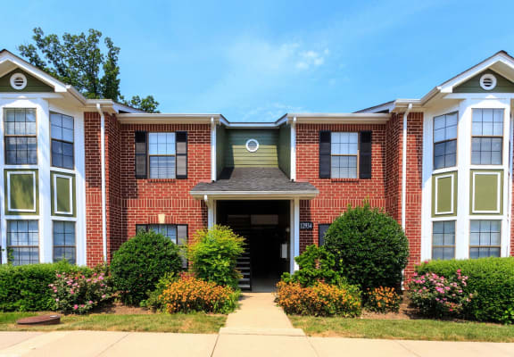 Rolling Brook Village | Best Apartments in Woodbridge VA