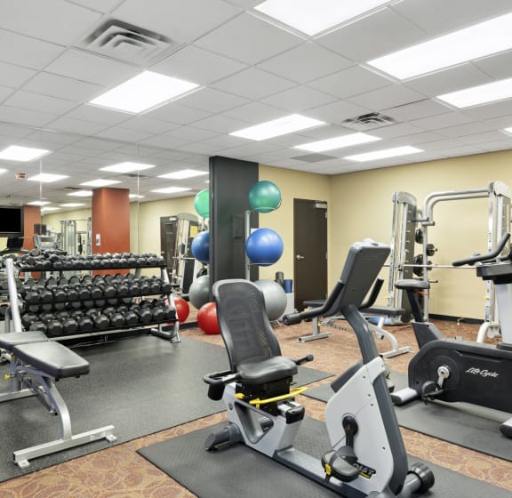 The Edina Towers | Apartments in Edina, MN