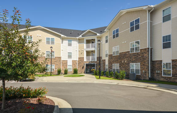 Brighton Pointe Senior | Apartments in Raleigh, NC