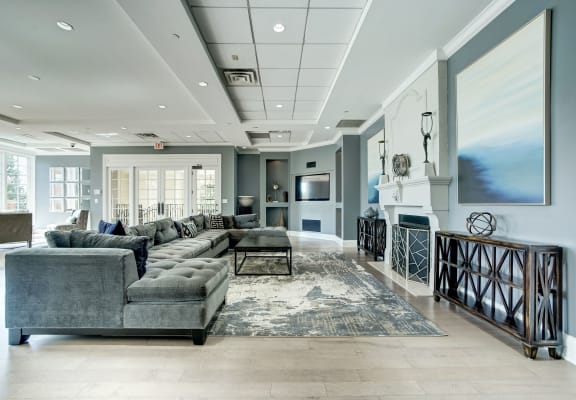 Park at Arlington Ridge | Renovated Apartments in National Landing ...