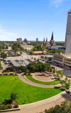 Downtown Tulsa Apartments | Meridia