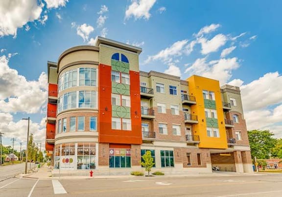 East Lansing Apartments for rent near MSU | MSU Off Campus Housing