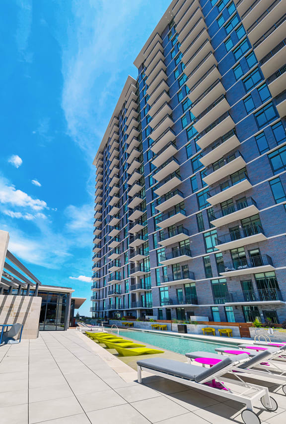 The Hamilton | Apartments in Dallas, TX