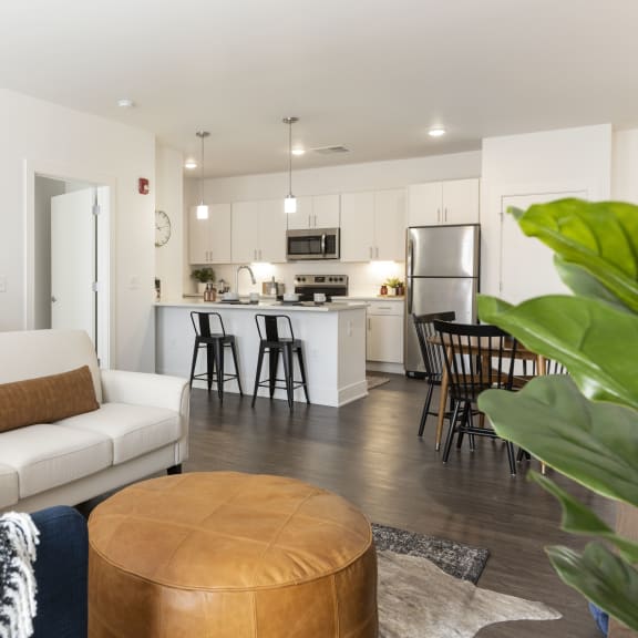 Luxury Apartments in Downtown Indianapolis | The Whit