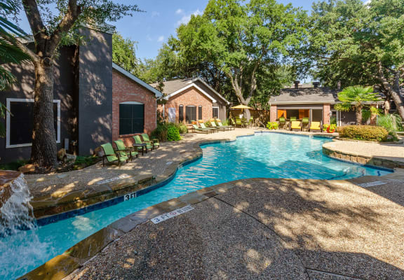 Heatherstone Apartment Homes | Apartments in Dallas, TX