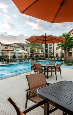 Valencia Place | Apartments in Houston, TX