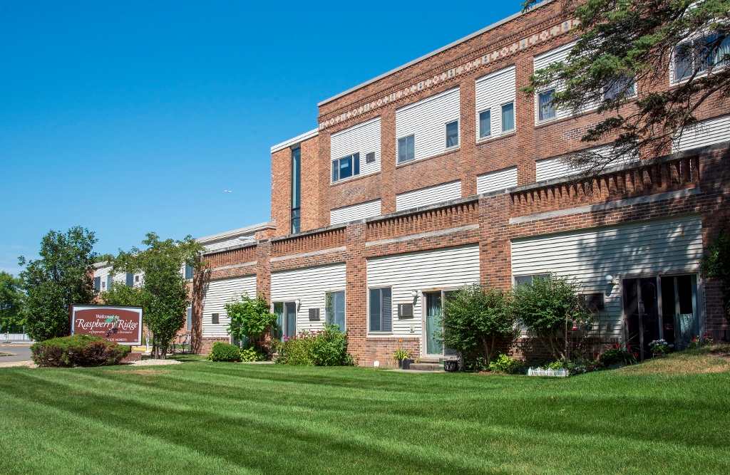 Photos and Video of Raspberry Ridge in Hopkins, MN