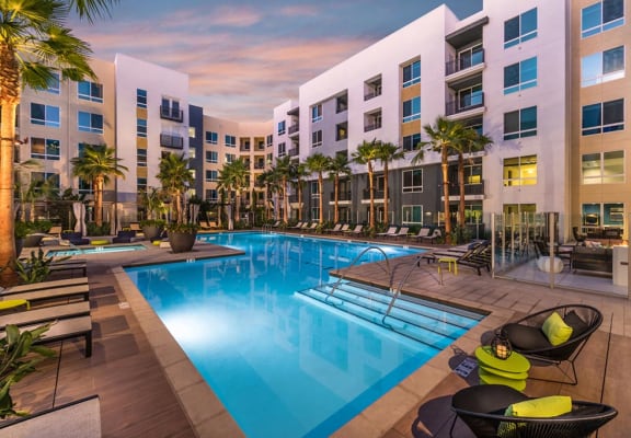 RIZE | Apartments in Irvine, CA
