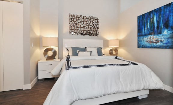 619 S. LaSalle St. | Apartments in Chicago, IL