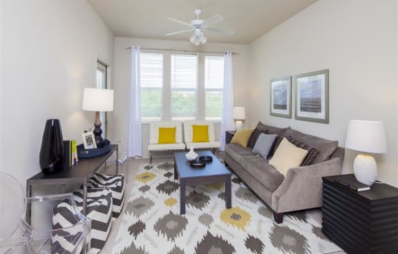 Sienna Pointe | Apartments in San Marcos, TX