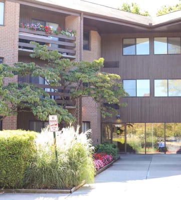 Hickory Ridge Place | Apartments in Columbia, MD