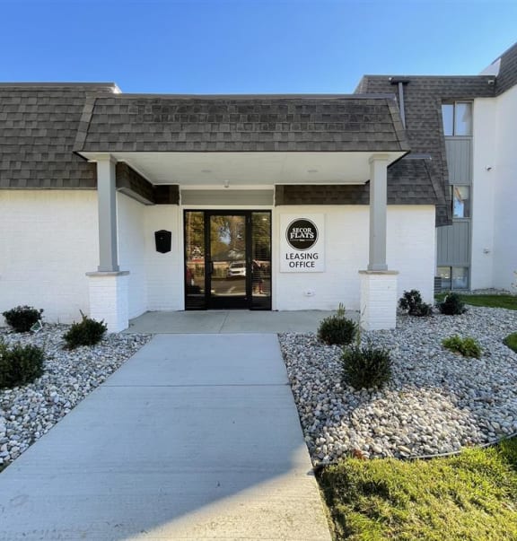 Apartments on Secor Road, Toledo, Ohio | Secor Flats