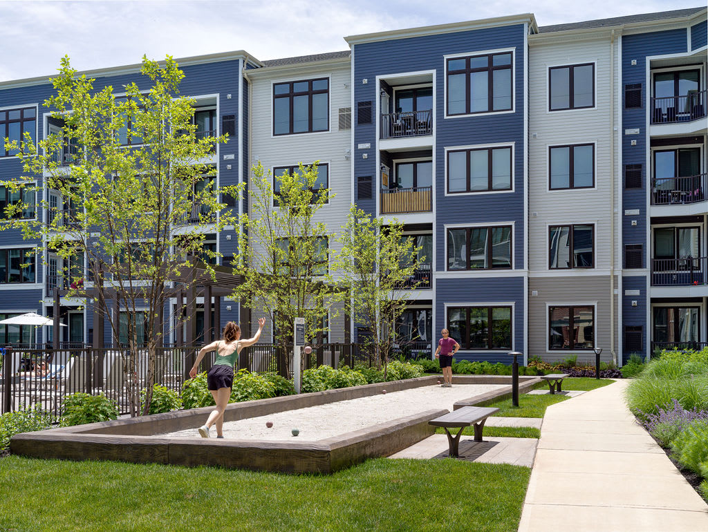 Bay 151 | Apartment and Community Amenities