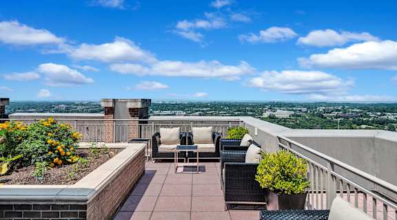 The Cosmopolitan at Reston Town Center | Apartments in Reston, VA