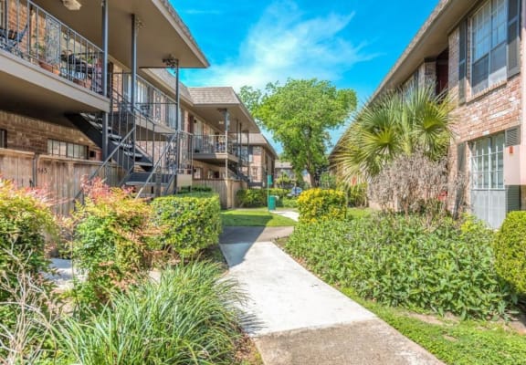 Apartments in West Houston | Briarwest