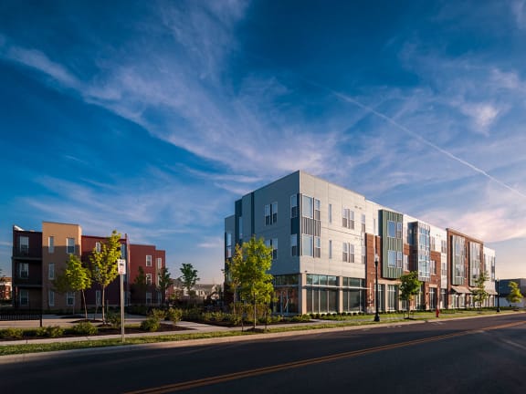 Legacy Pointe at Poindexter Apartments | Apartments in Columbus, OH