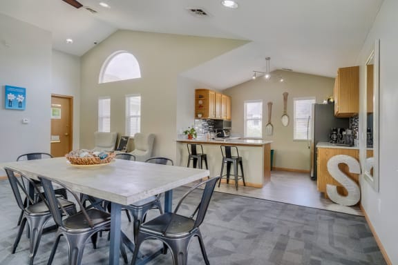 Apartments for Rent in South Lincoln, NE | Skyline View