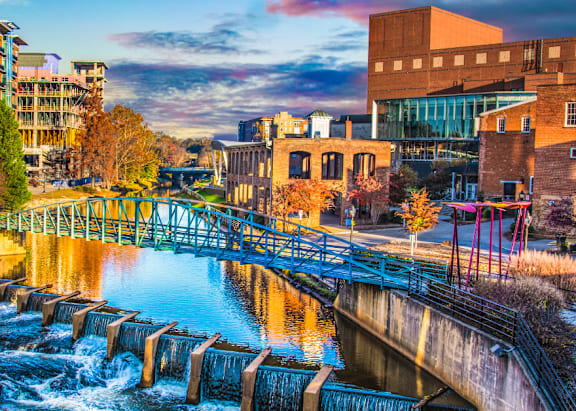 Townhomes in Greenville, SC | Jamestown Pointe Apartments