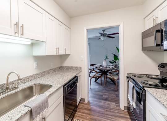 Apartments for Rent in Carmel, IN | Governor Square