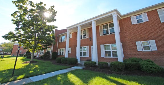 Compton Lake | Apartments in Mt. Healthy, OH