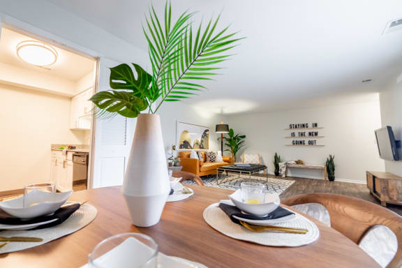 Apartments for Rent in Carmel, IN | Governor Square