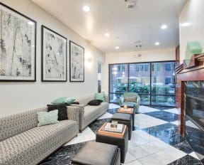Midtown Houston Apartments | Midtown on the Rail