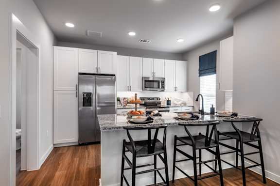 Collections Hunter Crossroads | New Townhomes For Rent in Fort Worth