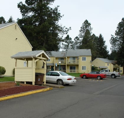 North Slope Village | Apartments in Sutherlin, OR