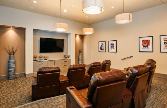 Luxury Apartments Midland TX | Sandstone Ridge Apartments