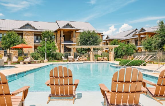 Pet Friendly Apartments with Luxe Pool in Midland | Sandstone Ridge