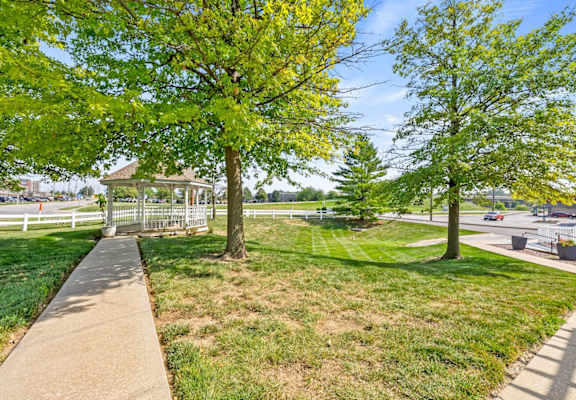 Heritage Park Villas | Apartments in Lees Summit, MO