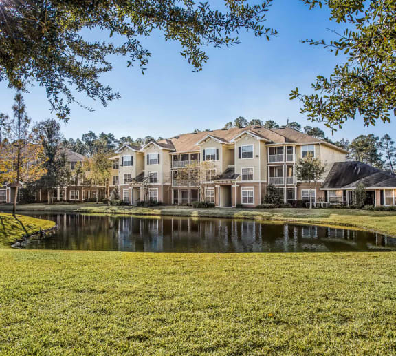 Cypress Pointe | Apartments in Orange Park, FL