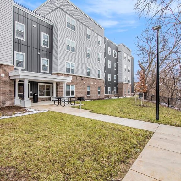 Ruth Park | Apartments in Traverse City , MI
