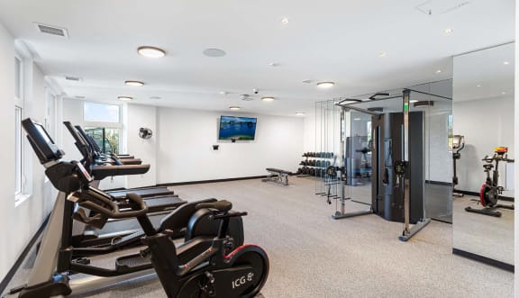 The Grayson | Apartments in Alexandria, VA