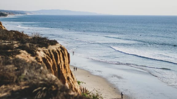 Triton Encinitas | Apartments in Encinitas, CA