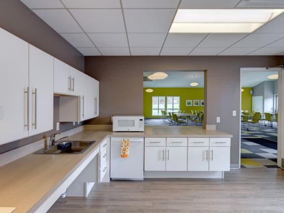 Townhomes for Rent in Springfield, MA | Colonial Estates