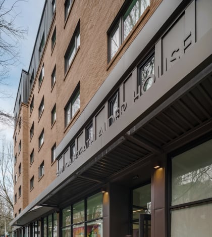 Alder House | Apartments in Portland, OR